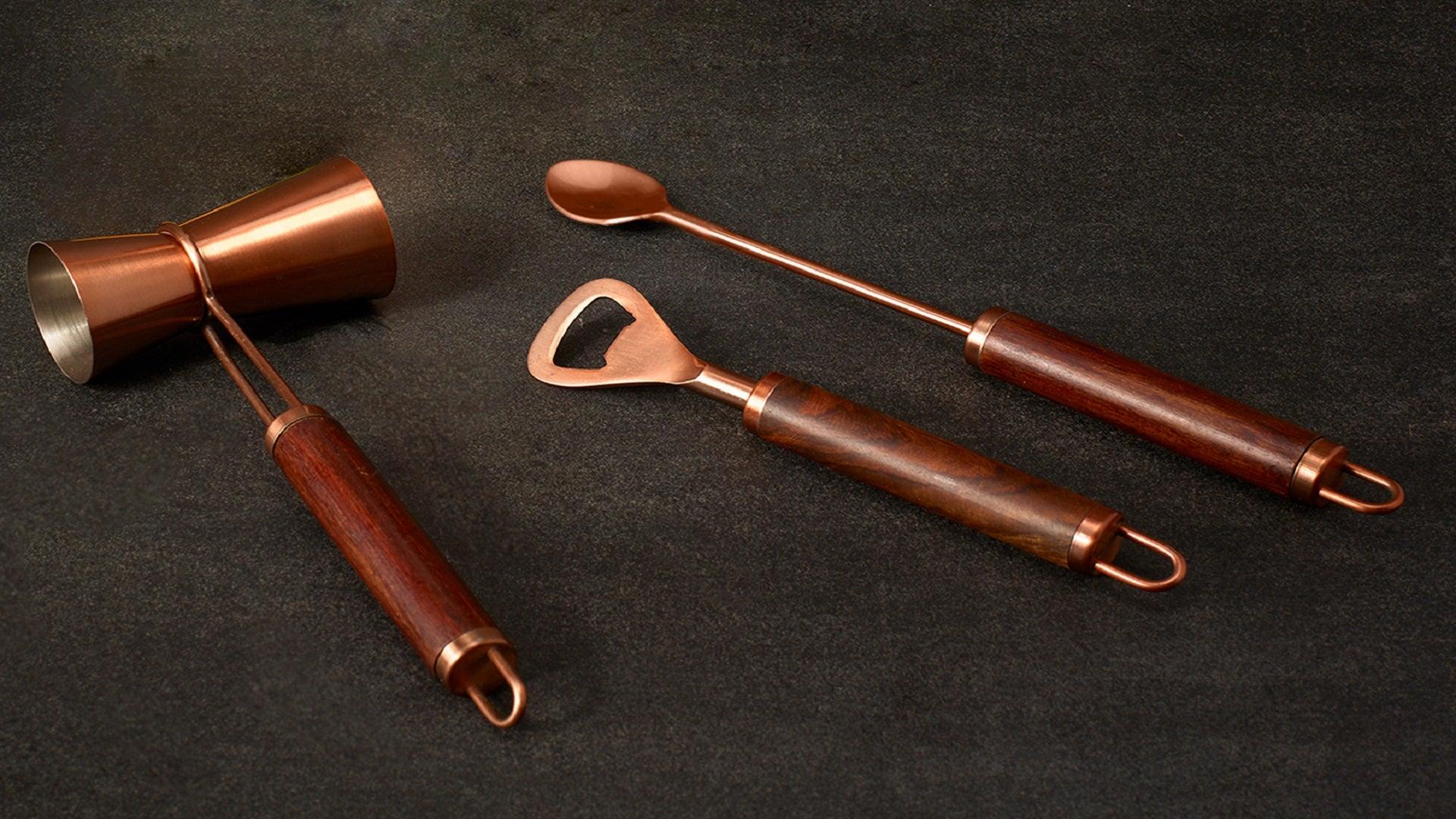 How To Prepare Your Bar For Entertaining Guests – ellementry