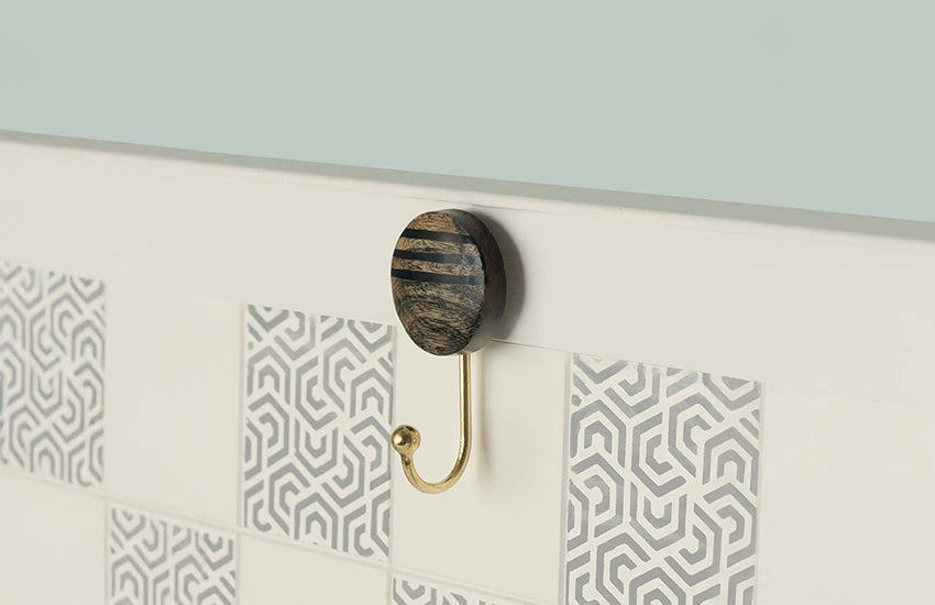 Creative Ways to Use Wall Hooks Around Your Space – ellementry